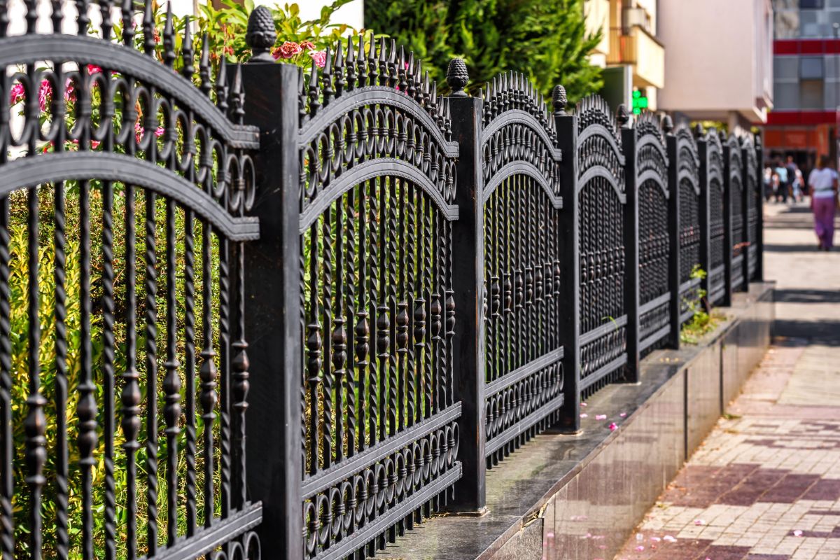 The History Of Fences: From Ancient Civilizations To Modern Security ...